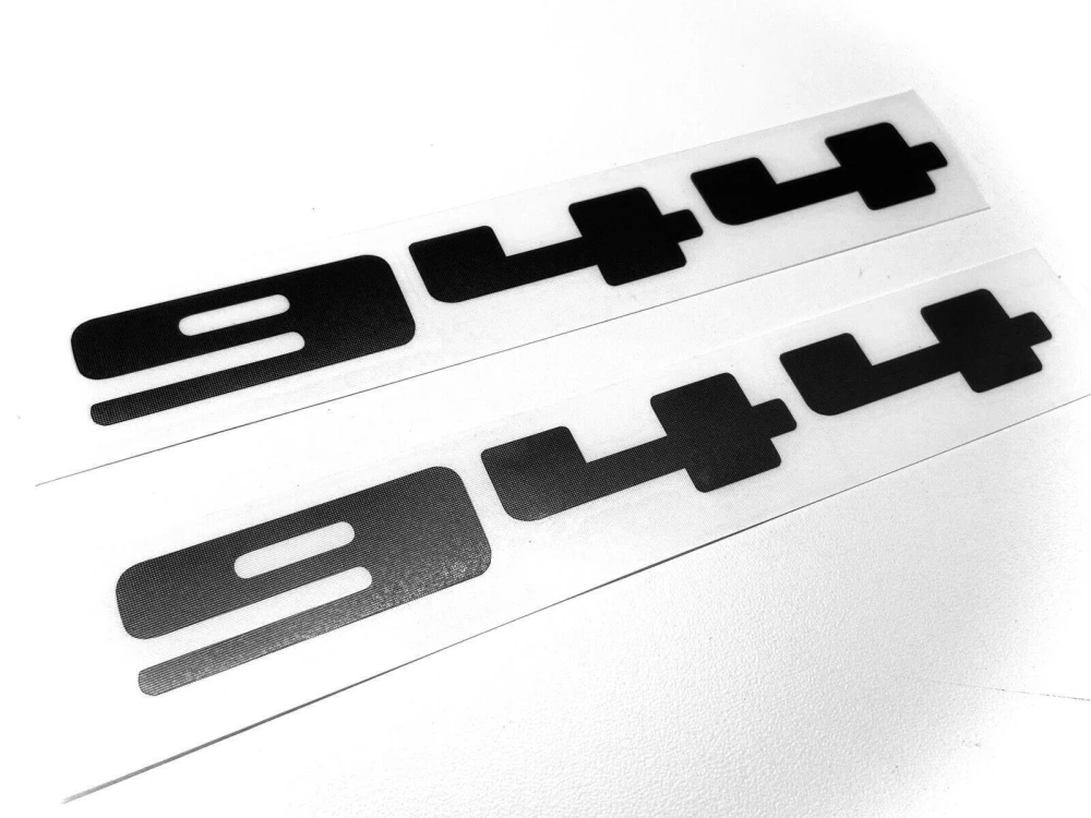 Porsche 944 rear logo sticker – 5 colors, original finish